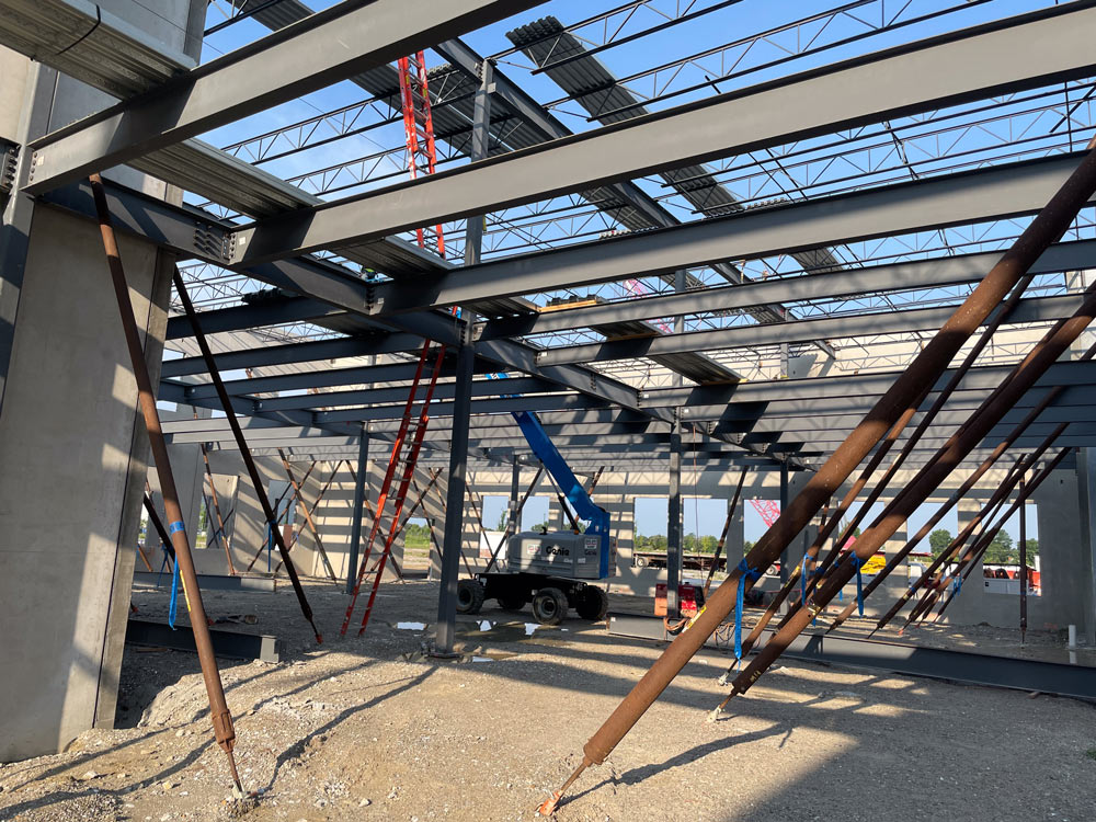 Roosevelt Building - Part 1 | Larry's Short Stories