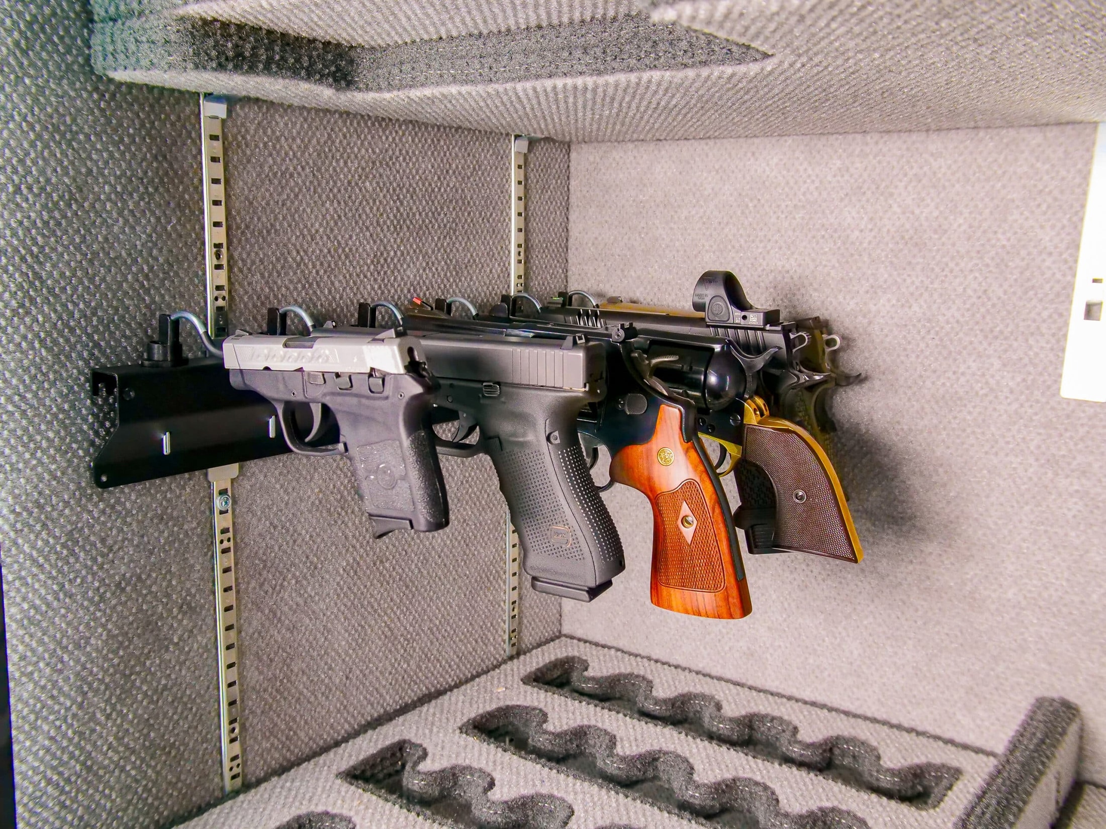Berry's 4 Gun Safe Pistol Rack